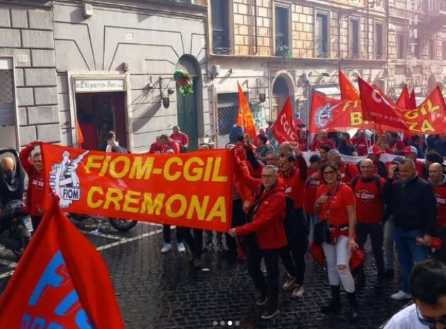 Metalmeccanici Fim Cisl, Fiom Cgil e Uilm Uil Scioperiamo uniti per il ...