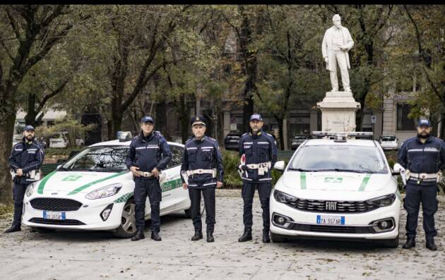 (CR) Controlli della Polizia Locale, identificate numerose persone