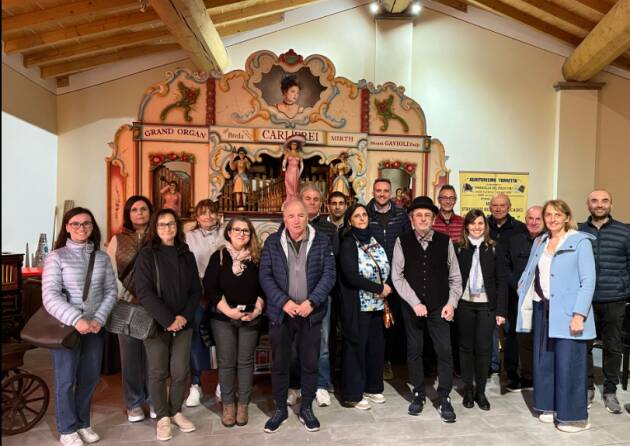 Torricella del Pizzo e le meraviglie del Museo Amarcord: un viaggio nel ...